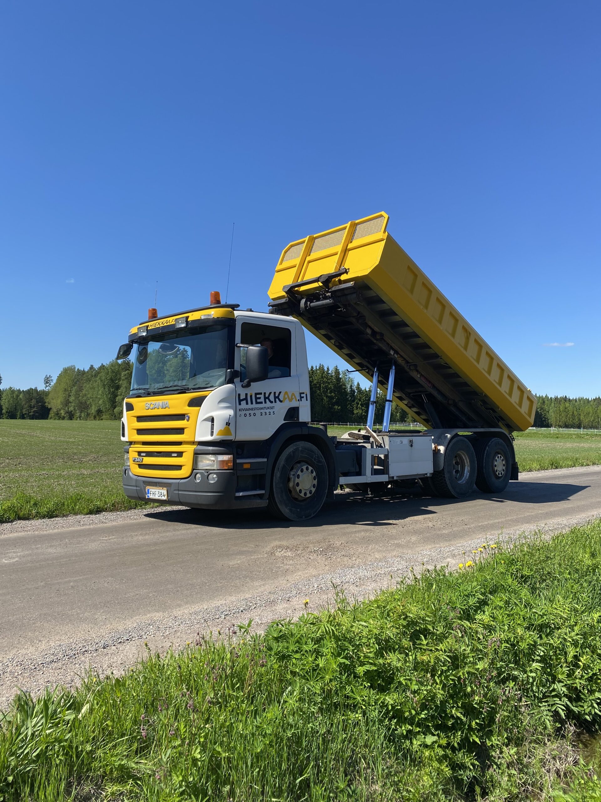 Kippi-autojen hyödyt maa-ainesten kuljetuksessa – Hiekkaa.fi